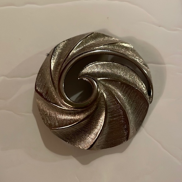 Source Unknown | Jewelry | Nautical Seashell Silver Tone Brooch | Poshmark